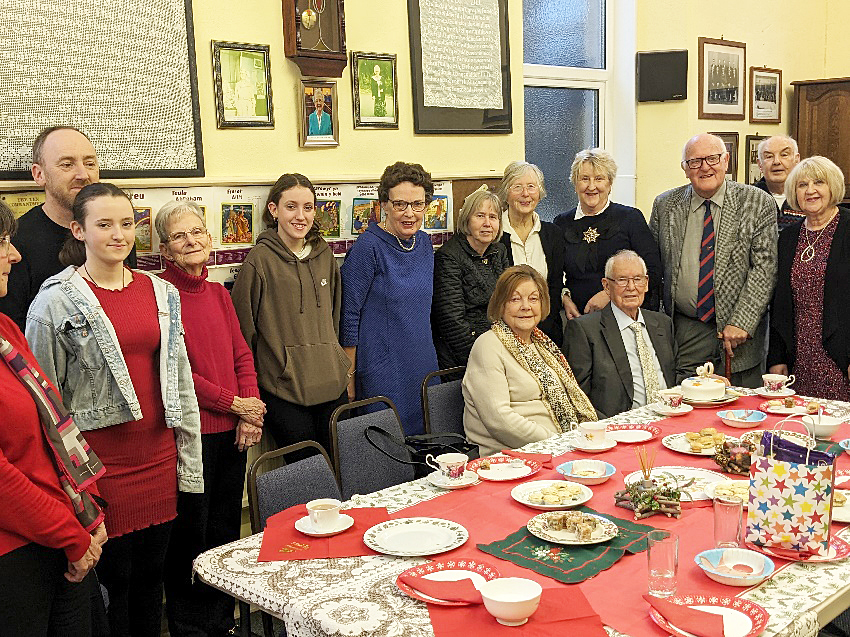 Capel Libanus, y Pwll: Dathlu 90 oed